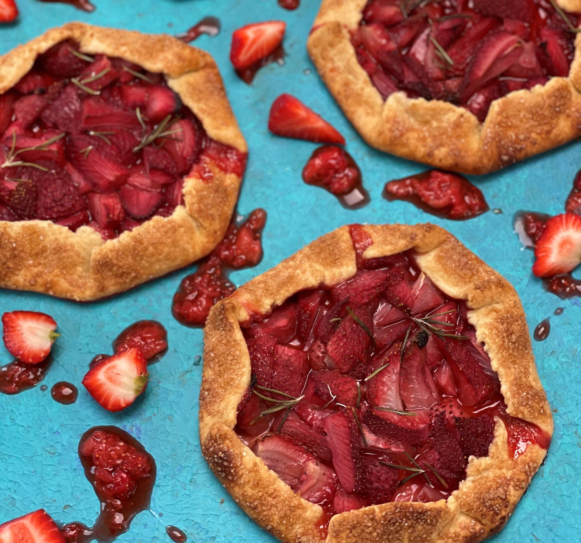 Galeta s jahodami a rozmarýnem | ETA Blog - Tady je doma