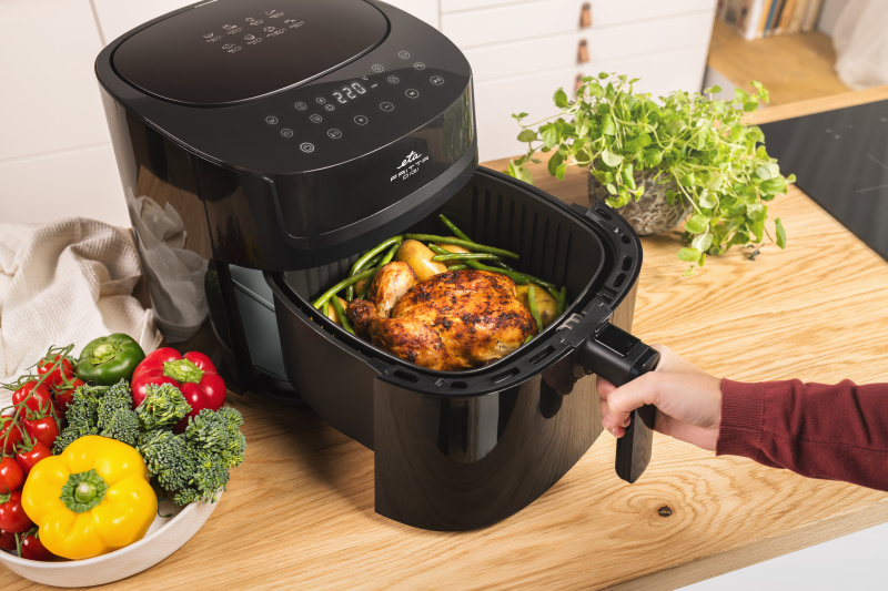 Fritéza horkovzdušná ETA Fritta Digi 3168 90000 černá | Eshop ETA