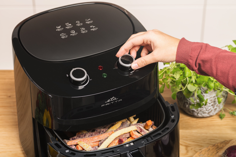 Fritéza horkovzdušná ETA Fritta 2168 90000 černá | Eshop ETA